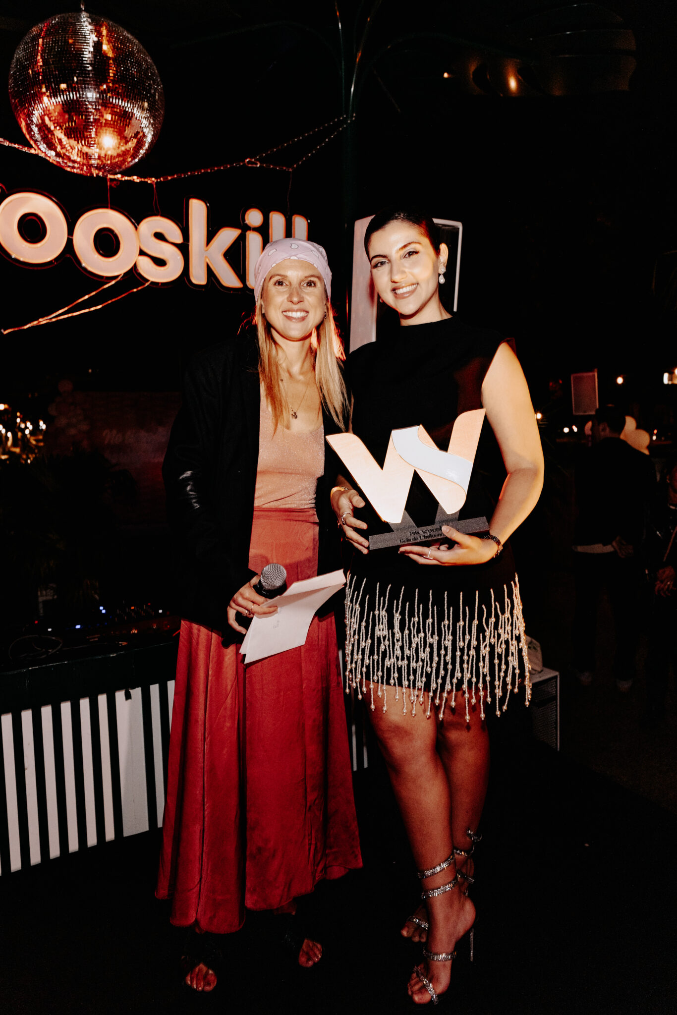 🌟 Dounia : Un prix pour la Postérité - Prix Macro-Influenceur - Wooskill Blog